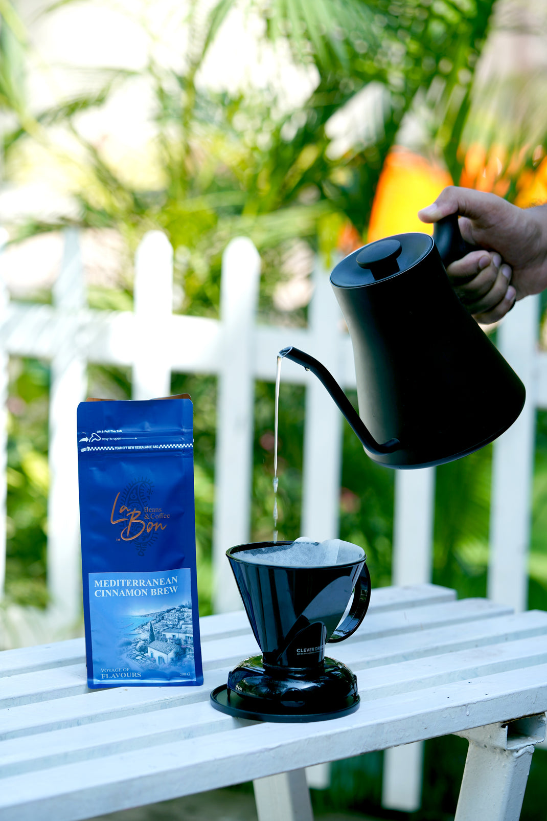 About Us – La Bon Beans & Coffee